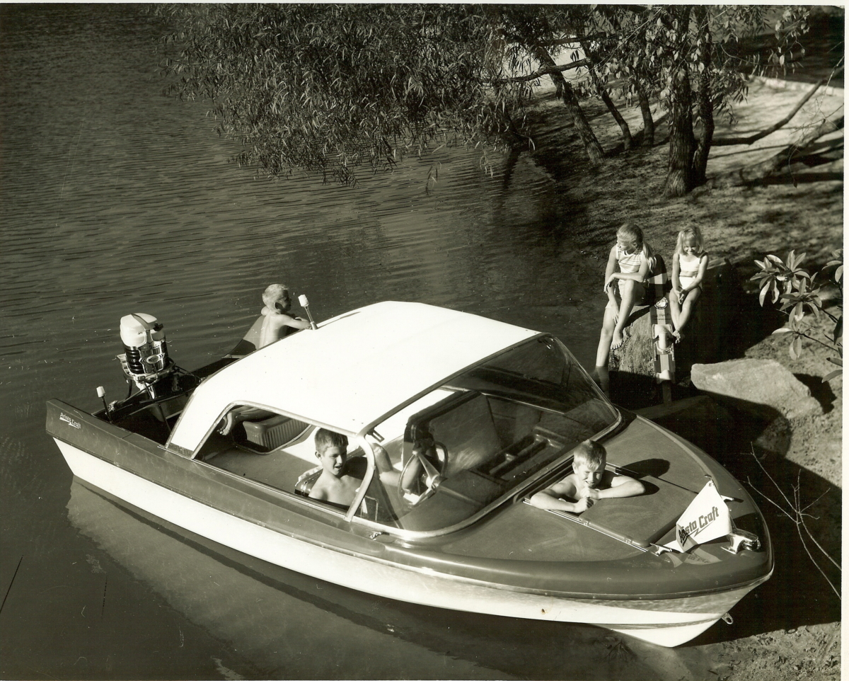 Vintage Fiberglass Photos – Aristocraft Boats – Classic Boats